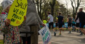 How to Support Someone Running a Marathon | 25 Ways!